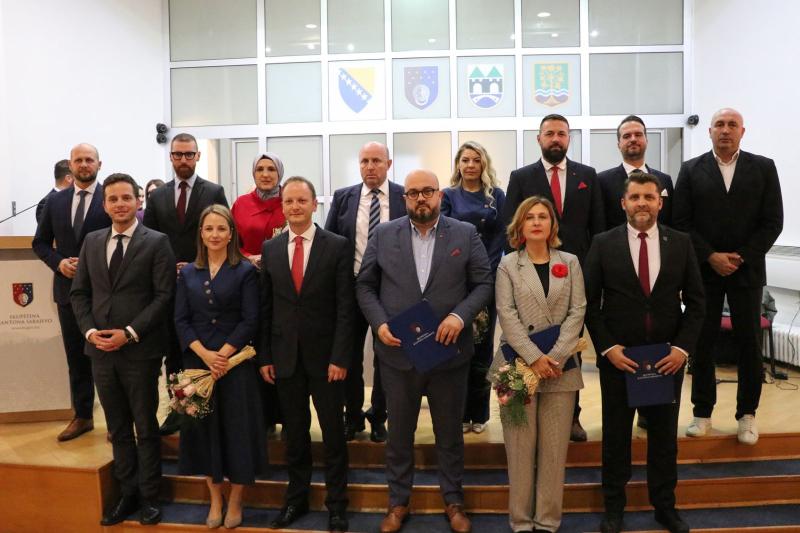 Imenovana nova Vlada Kantona Sarajevo : Radio Velkaton