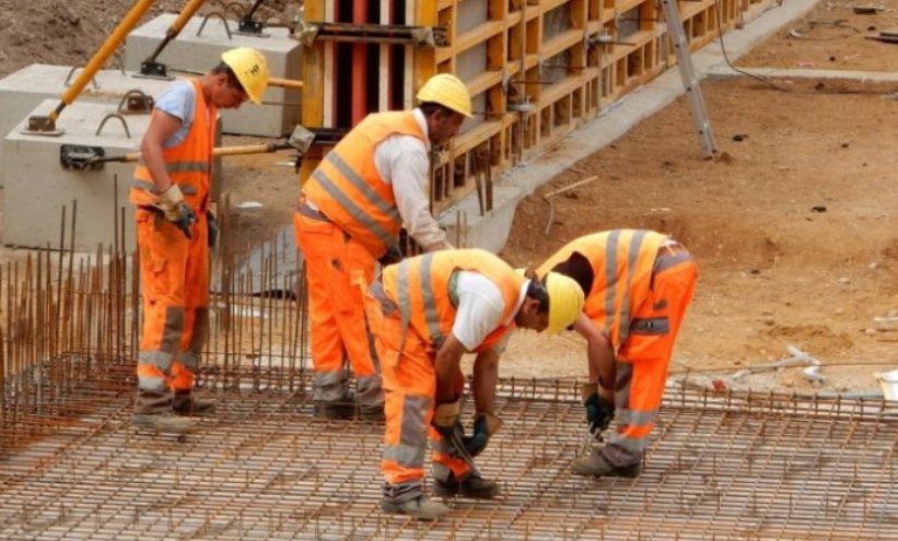 U Sloveniju iz BiH otišlo 21.355 radnika : Radio Velkaton