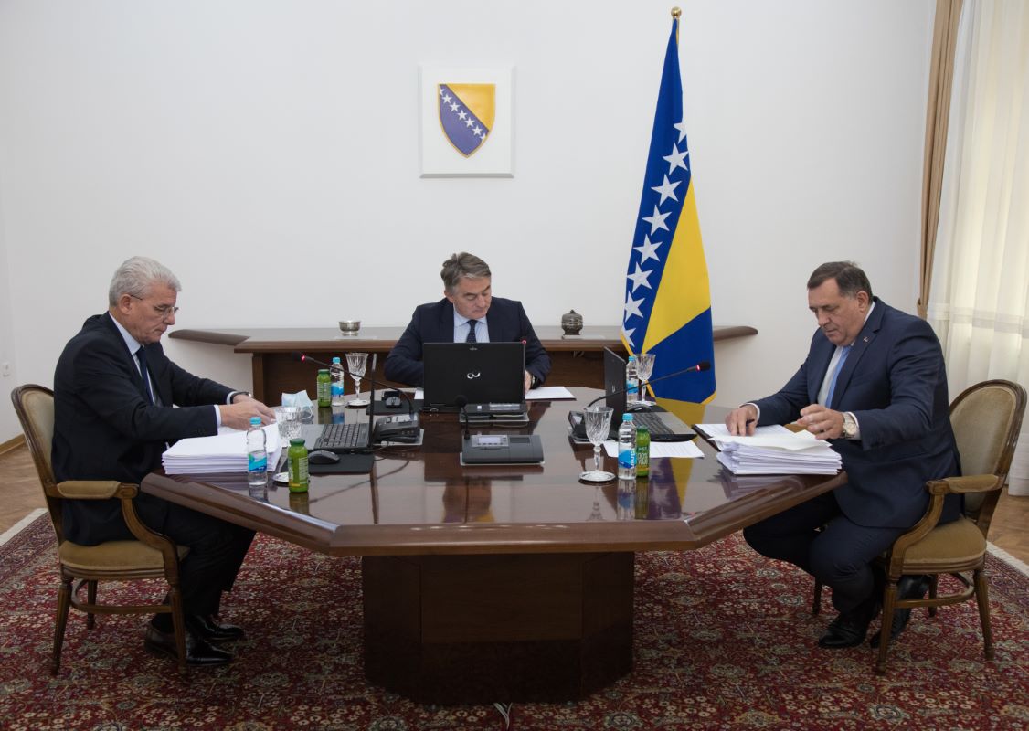 Danas sjednica Predsjedništva Bosne i Hercegovine — Radio Velkaton ...