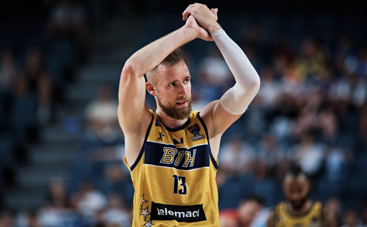 Musa u konkurenciji za MVP-a prvog dana takmičenja : Radio Velkaton